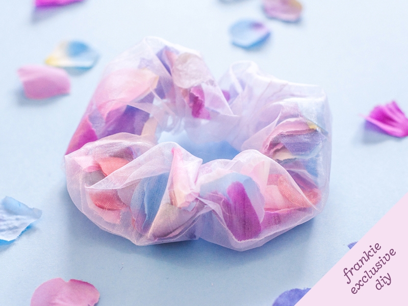 frankie exclusive diy: floral scrunchie • craft • frankie magazine ...
