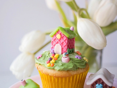 teeny tiny house cupcakes • food • frankie magazine • australian ...
