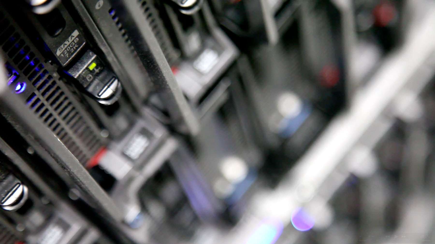 Inside the expanding E3 Networks datacentre - iTnews