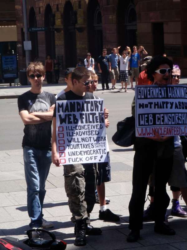 Photos: Sydney's anti- internet censorship protest - iTnews
