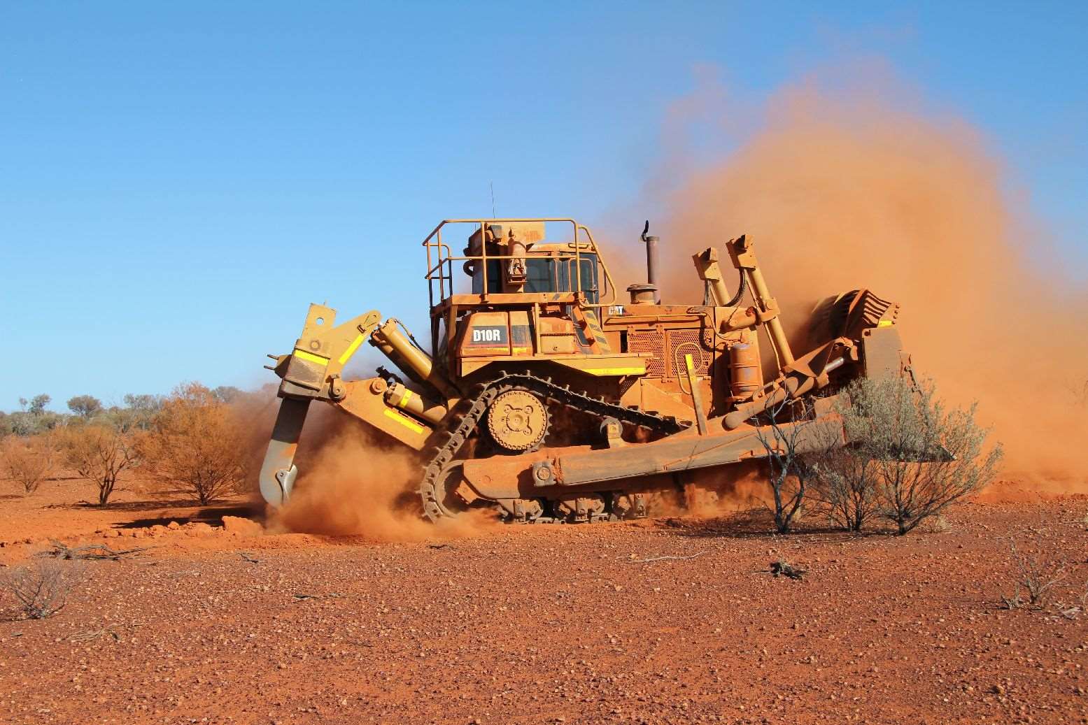 Photos: Desert backhaul diggers - Part II - iTnews