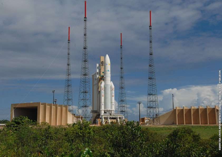 Photos: Optus D3 satellite blasted into orbit - iTnews