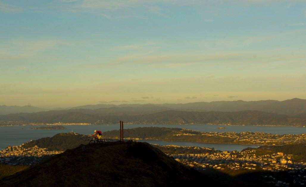 Wellington: Winding through the Windy City - Australian Mountain Bike ...