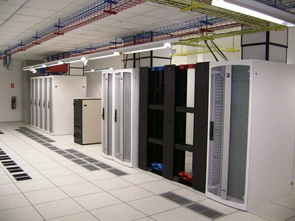 Photos: How to build a datacentre in 80 days - iTnews