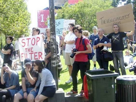 Not all welcome at Perth anti-filter rally - iTnews
